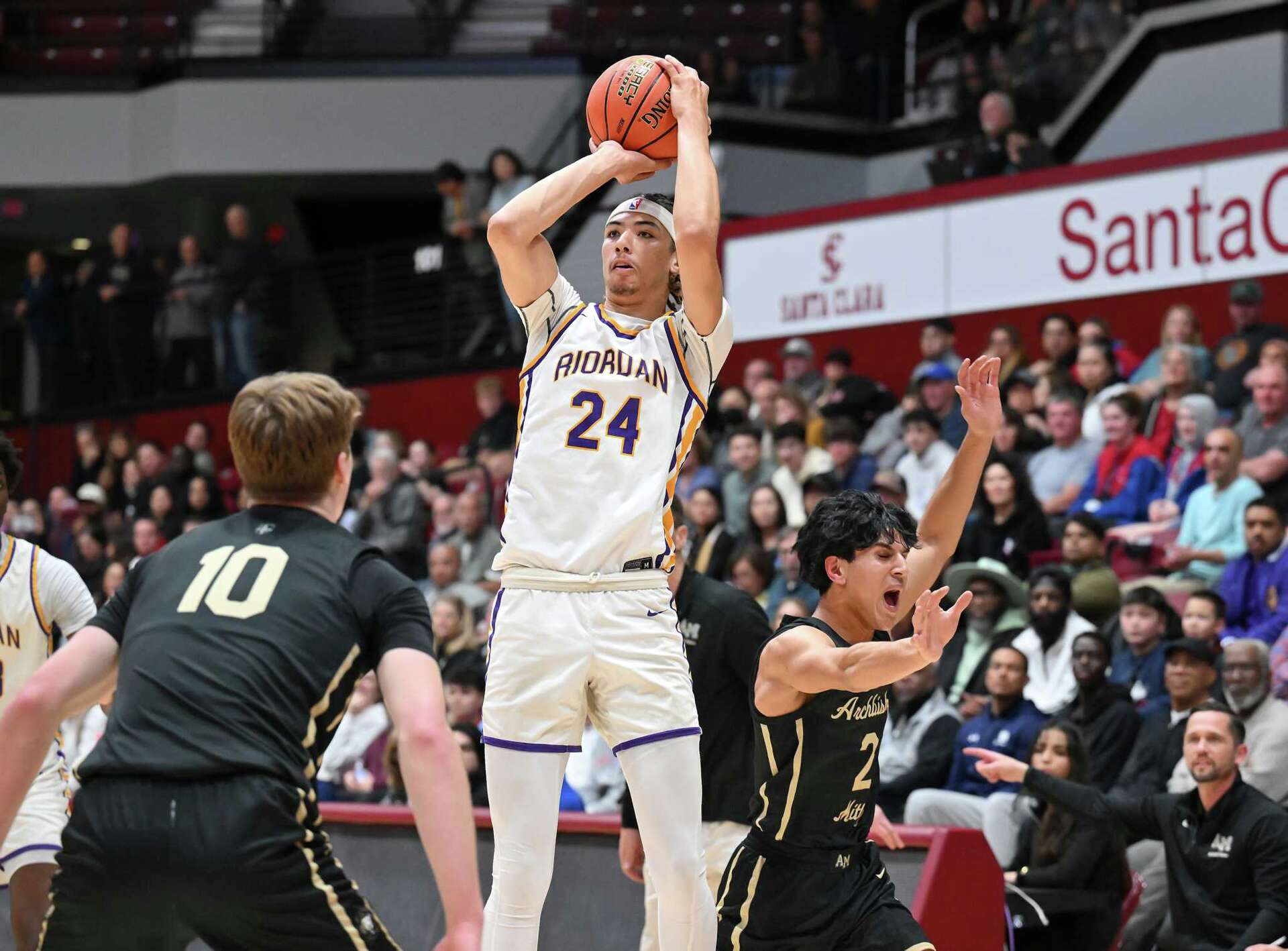 Mary Hile-Nepfel will give and receive at S.F. high school banquet