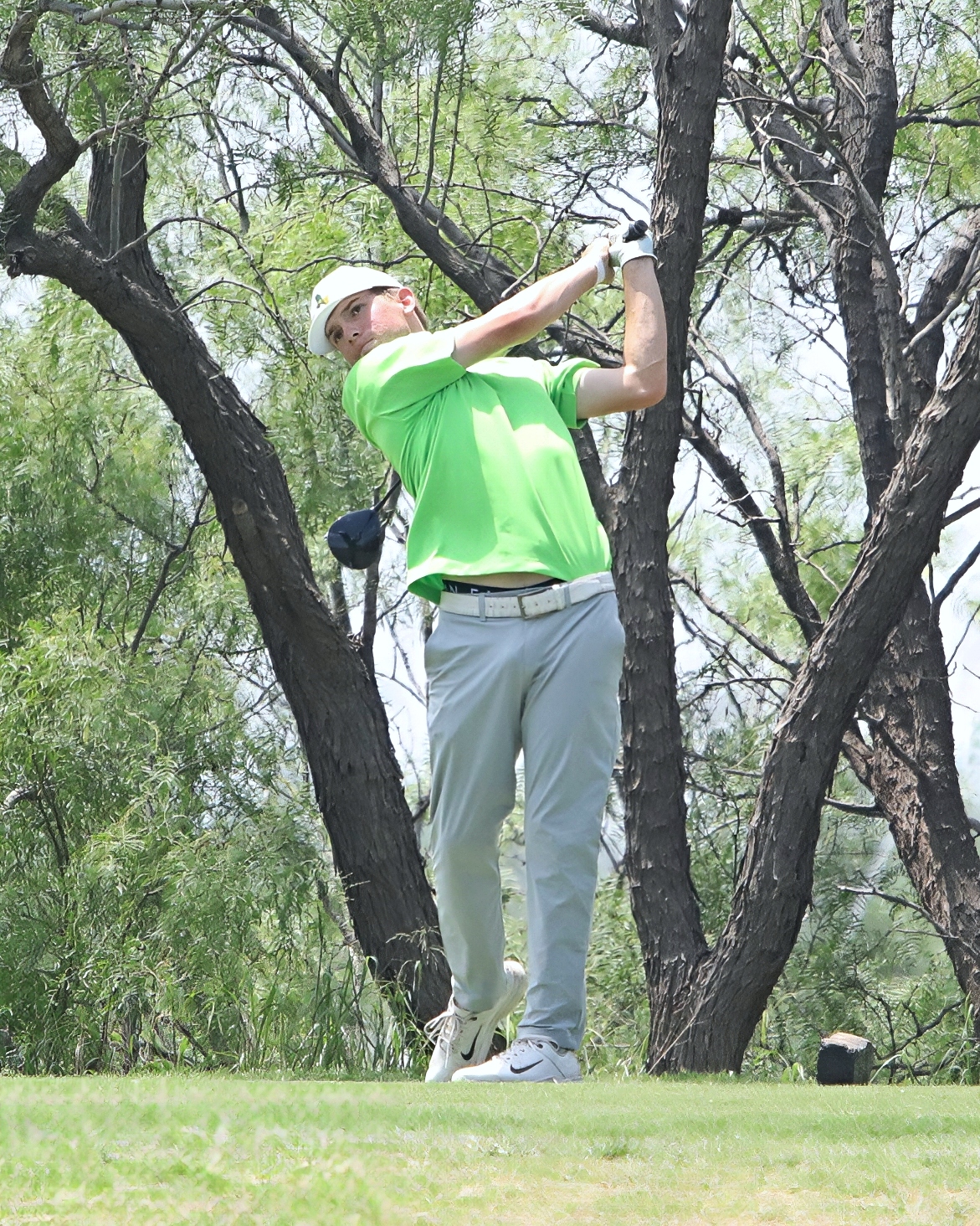 Zurn leads Chaps golf to 3rd place finish at District 2 tourney