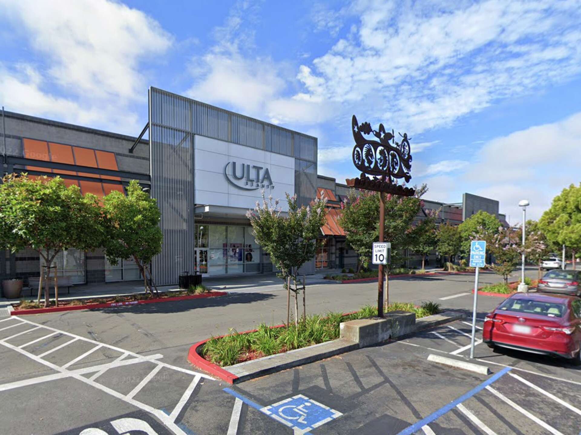 Major cosmetics brand closes store in Bay Area shopping center