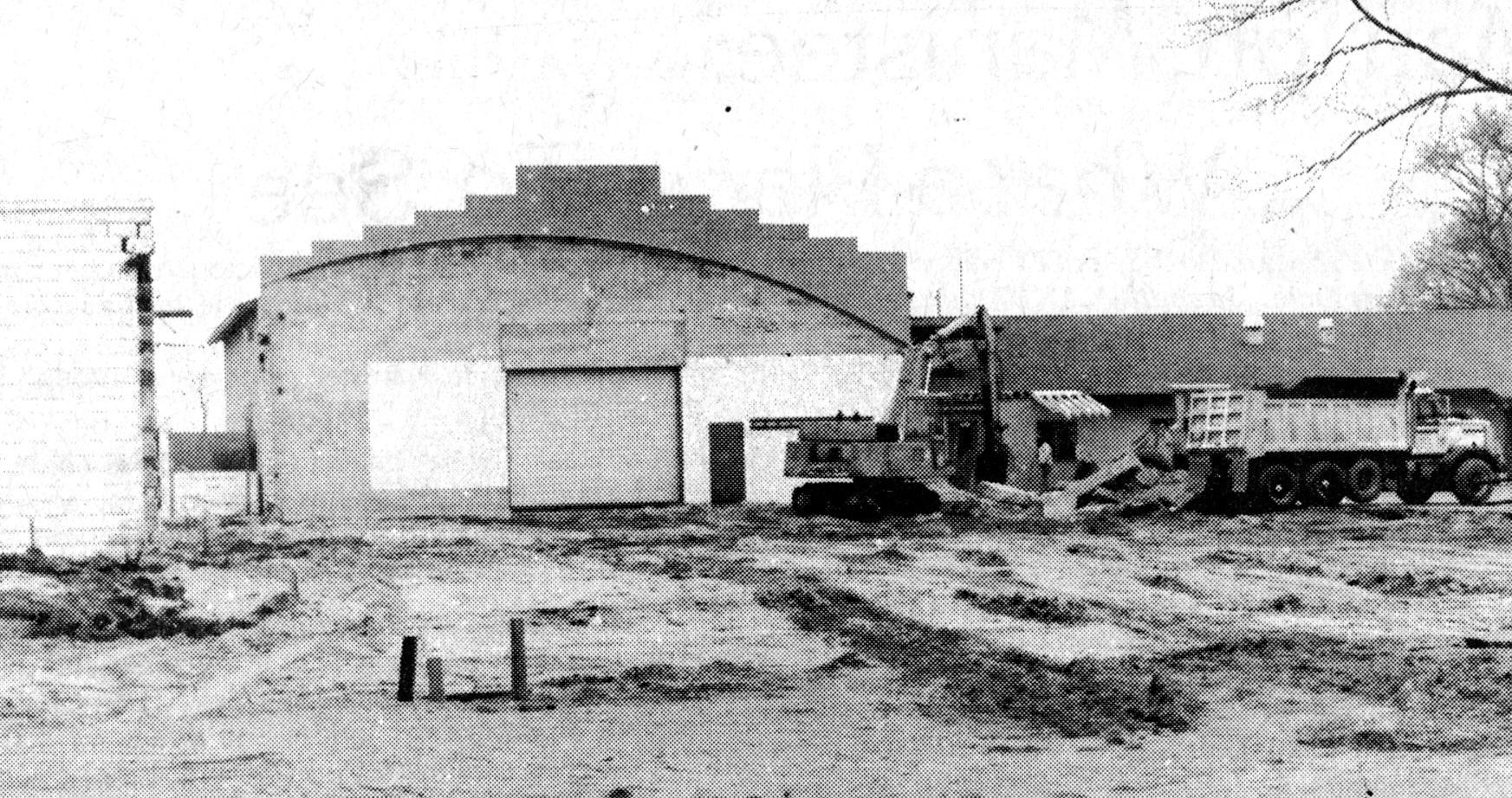 Arcadia residents lament at receding beach, rally to save it