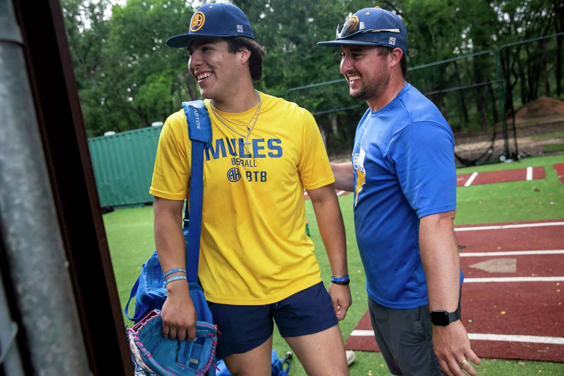 Alamo Heights’ Robles uses family to push him to new heights