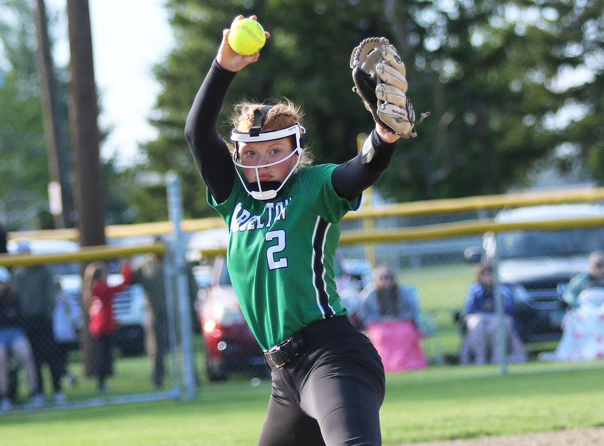 WEDNESDAY SOFTBALL: Hawks seal deal, win WIVC title