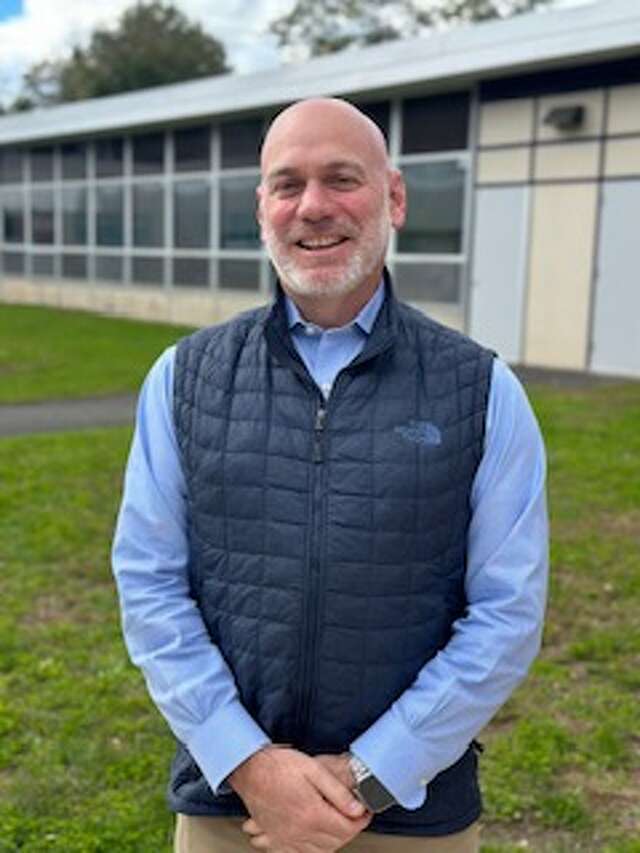 Fairfield elementary principal leaves for Trumbull's Booth Hill school