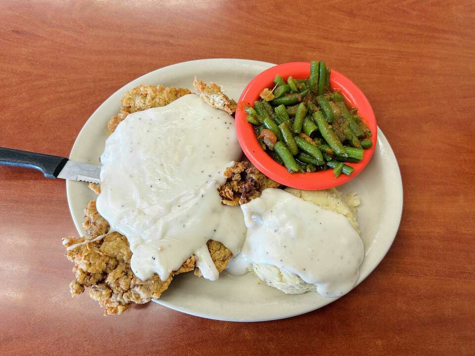 Historic San Antonio diner reveals opening date for new location