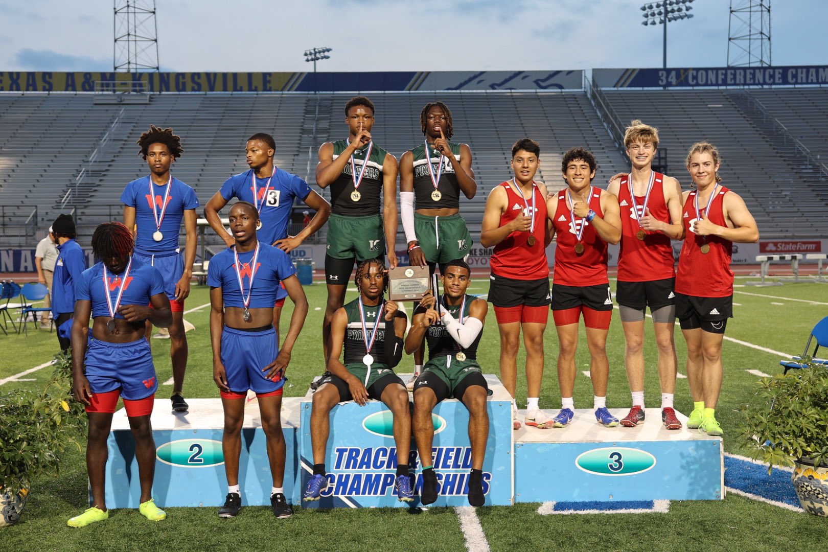 HS track: Iowa Colony sweeps 4A state championships