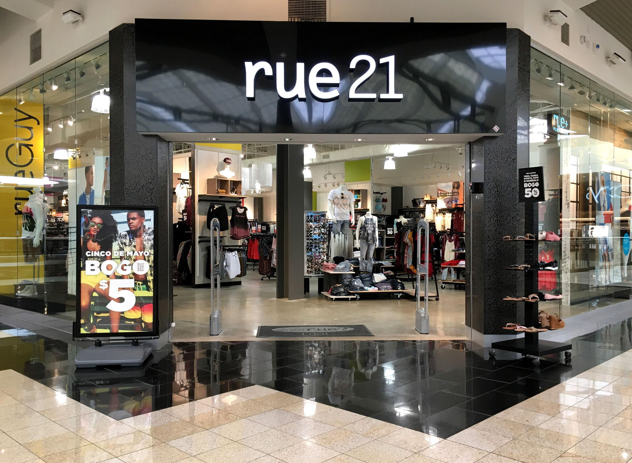 Rue21 to close two Connecticut mall stores after bankruptcy filing