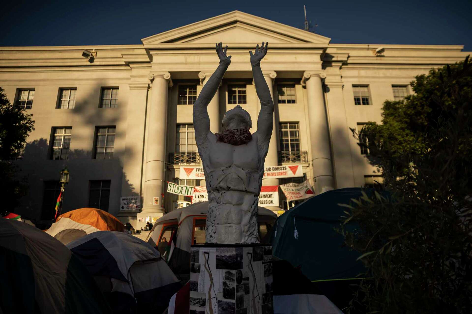 Skirmish at UC Berkeley as Bay Area colleges on edge after UCLA chaos