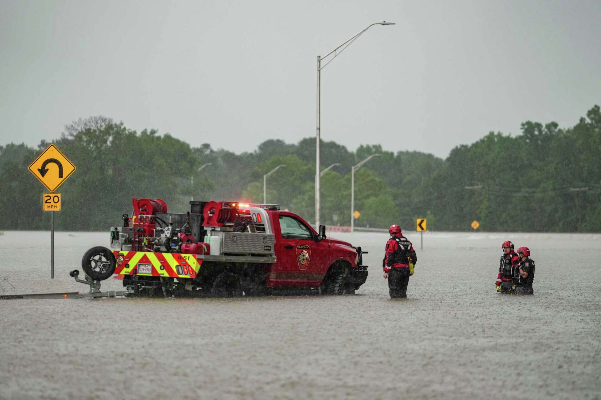 Houston weather, floods force hundreds to be rescued from homes