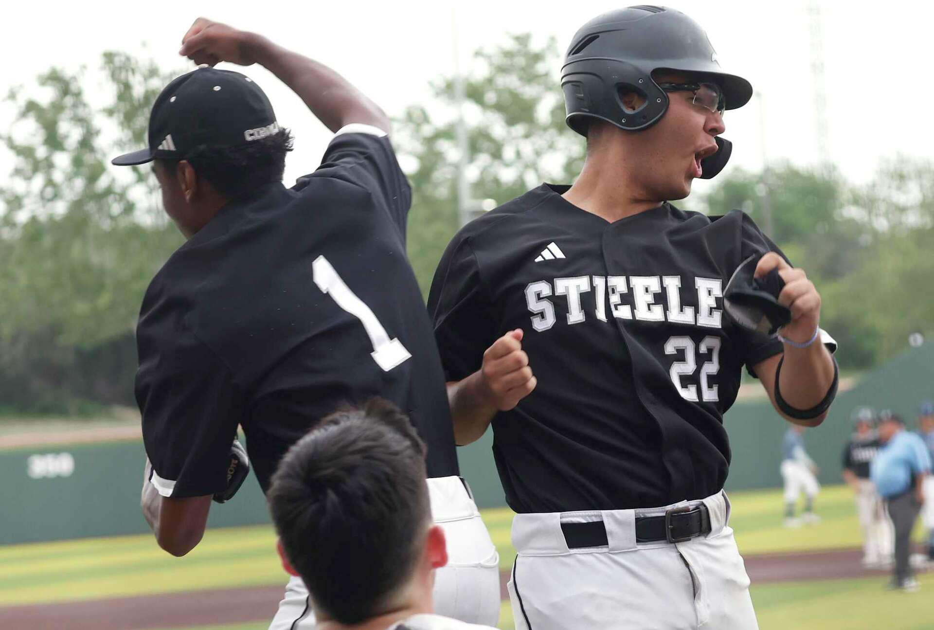 Steele evens playoff baseball series with Johnson