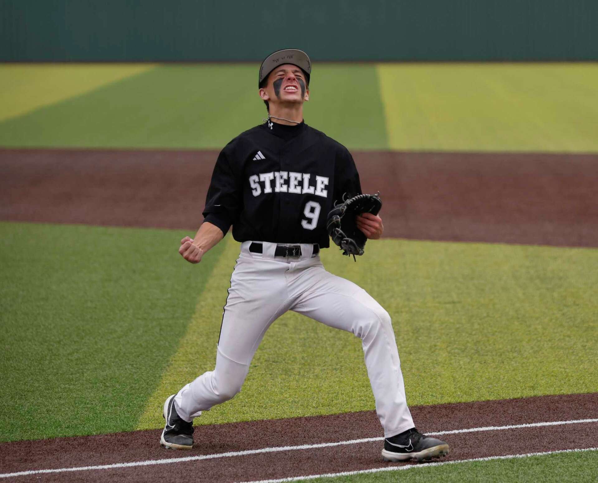 Steele evens playoff baseball series with Johnson