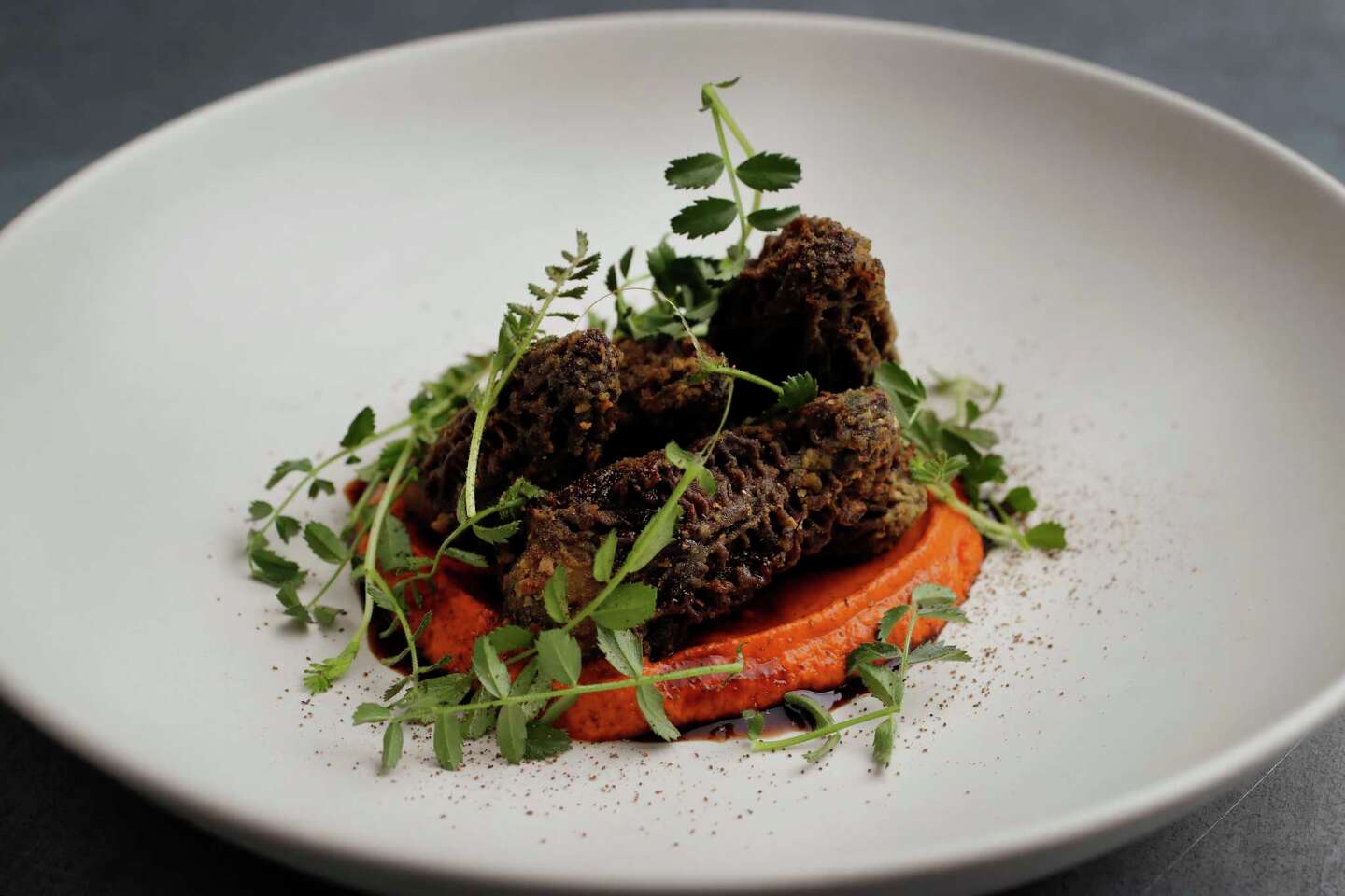 Baso Houston Heights review: Live-fire drama and Basque inspiration