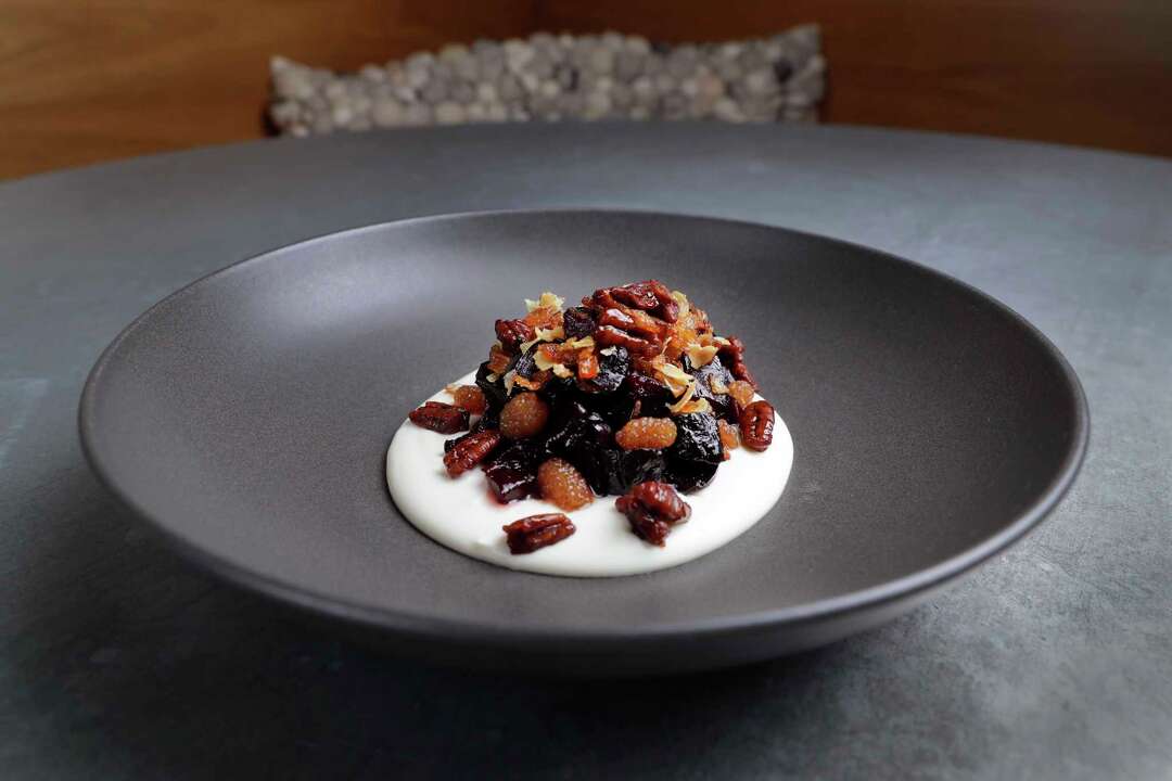 Baso Houston Heights review: Live-fire drama and Basque inspiration