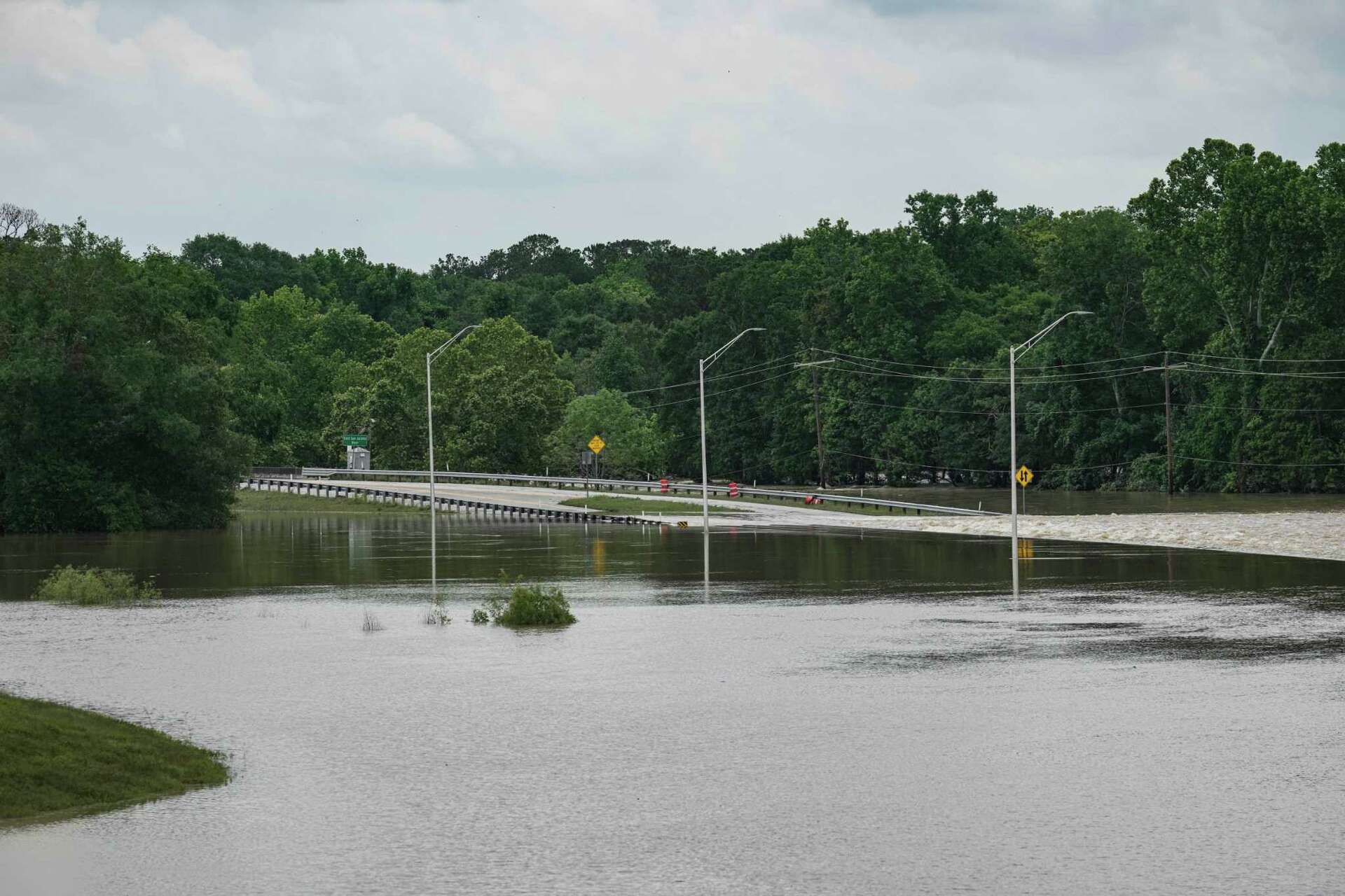 Houston weather, floods force hundreds to be rescued from homes