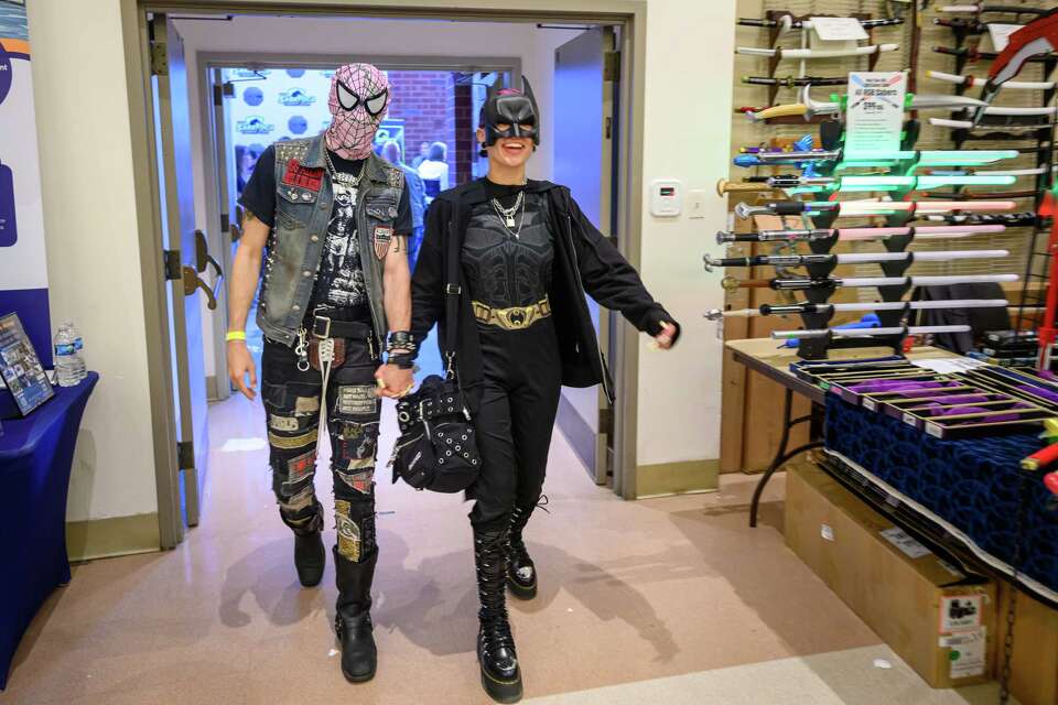 Photos: Saratoga Comic Con brings costumed to streets