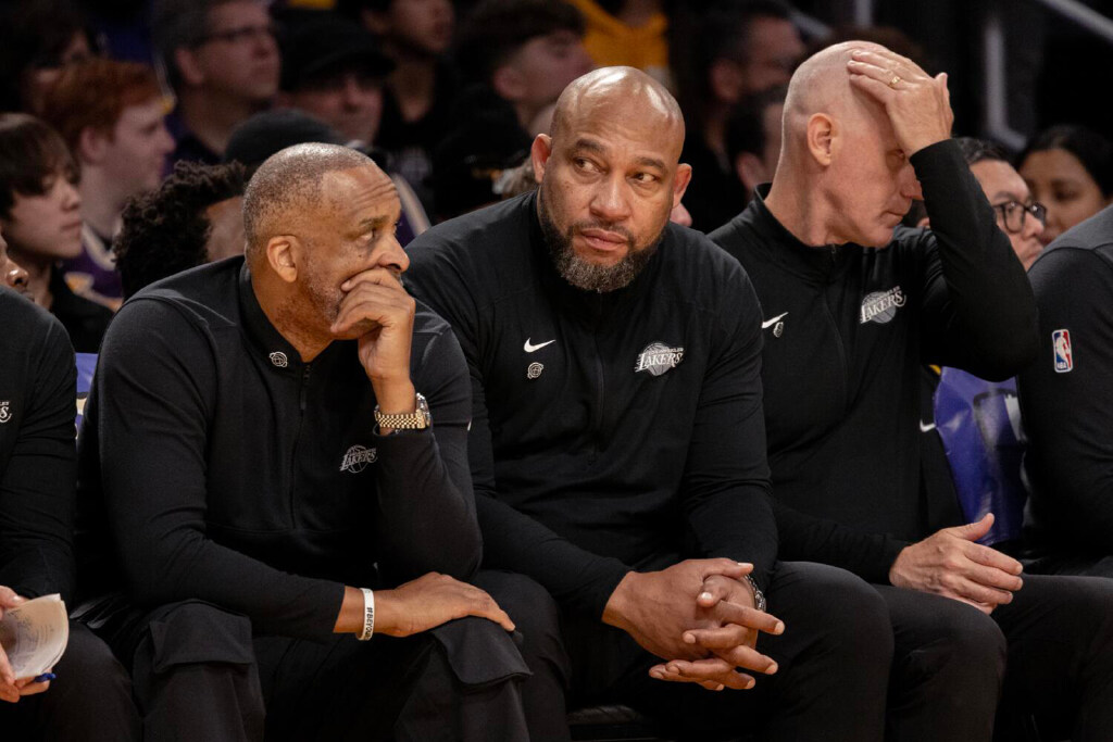 As NBA coaches take fall, Spurs' Gregg Popovich stays above the fray