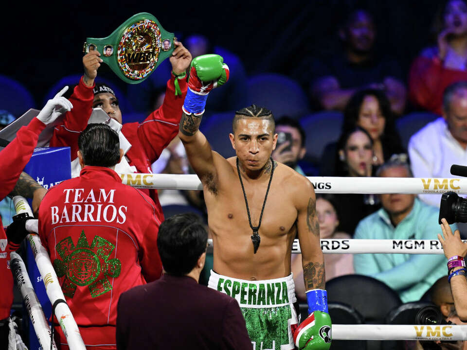 San Antonio's Mario Barrios defends WBC title versus Abel Ramos
