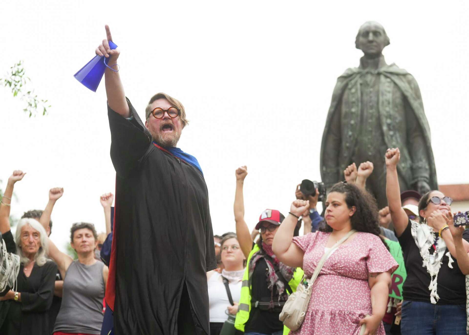 Hundreds rally at UT Austin again for pro-Palestinian protest