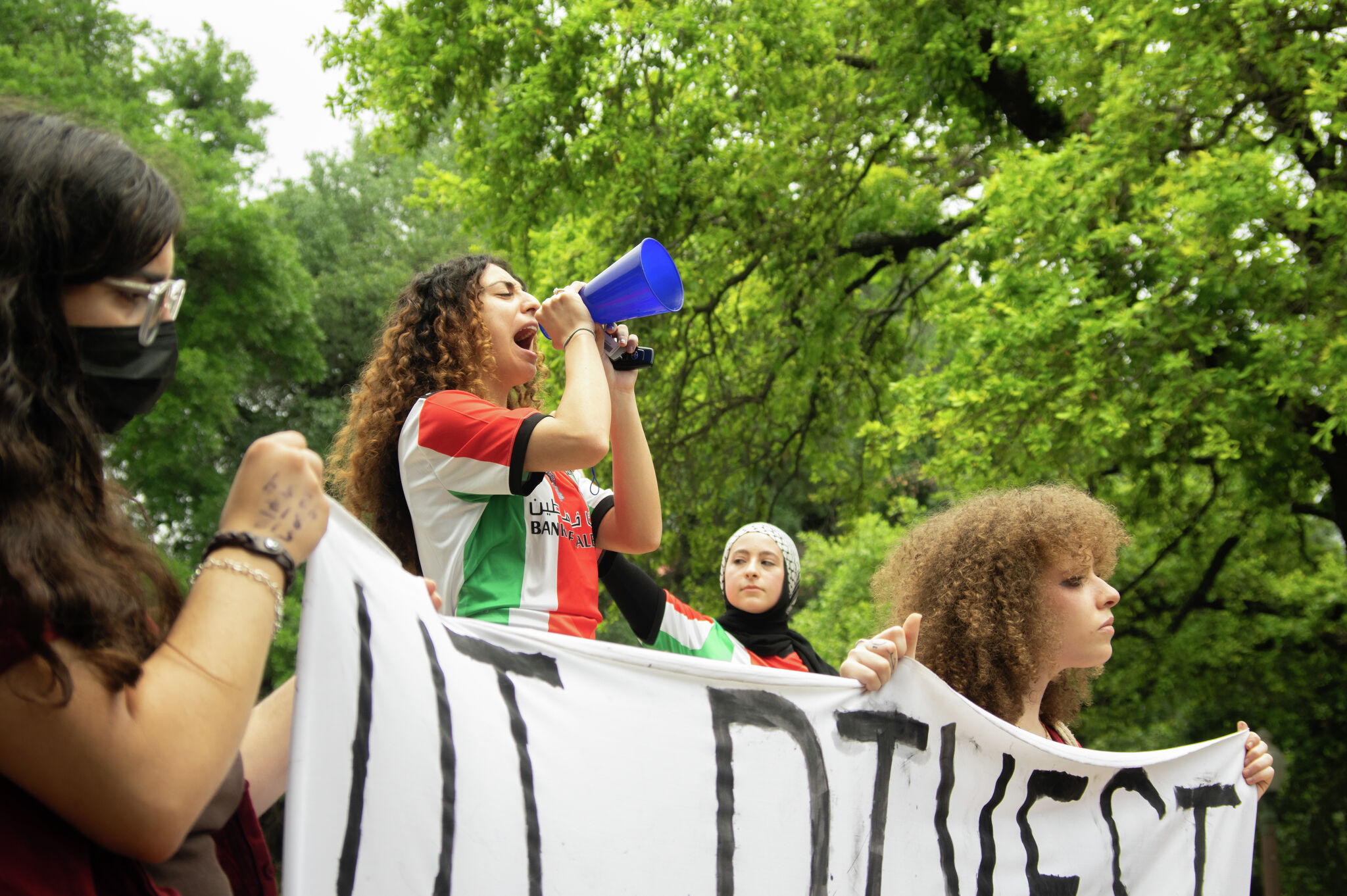 UT Austin to hold graduation despite nationwide protests