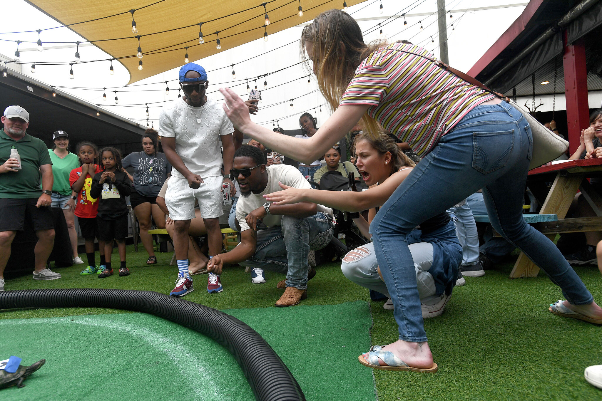Madison's celebrates Cinco de Mayo with popular turtle races