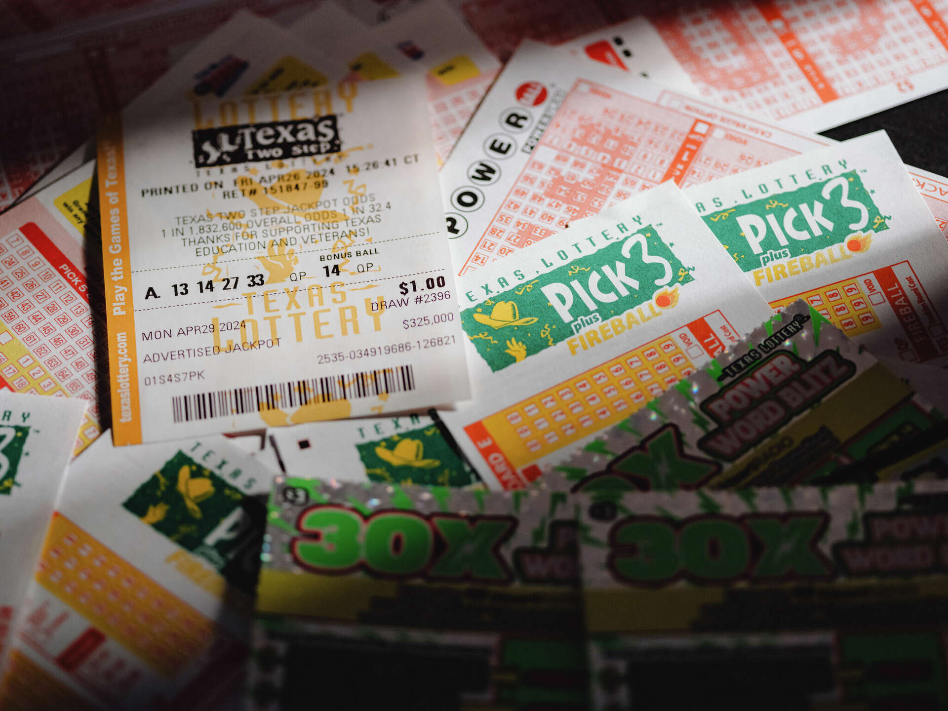 $95 million Texas lotto win was assisted by pop-up ticket vendors