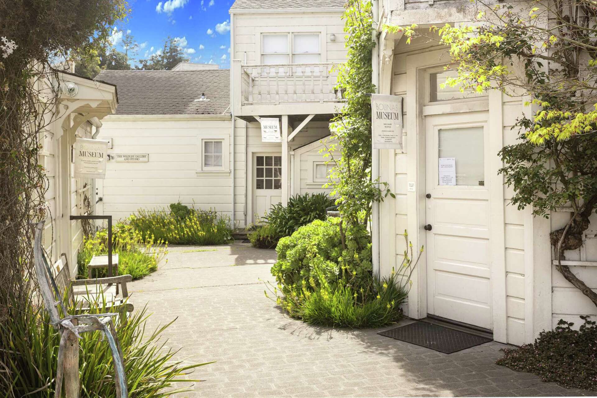 Jefferson Airplane’s former Bay Area beach house lists for $15M