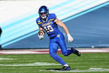 Texans sign undrafted identical twins to free agent contracts