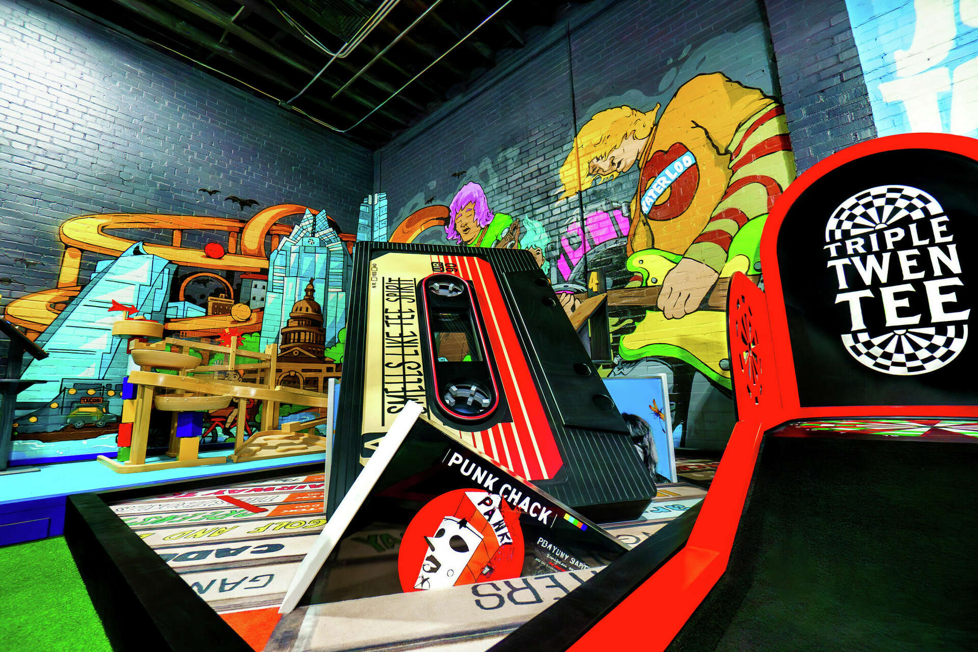 Famed mini golf site continues Texas expansion