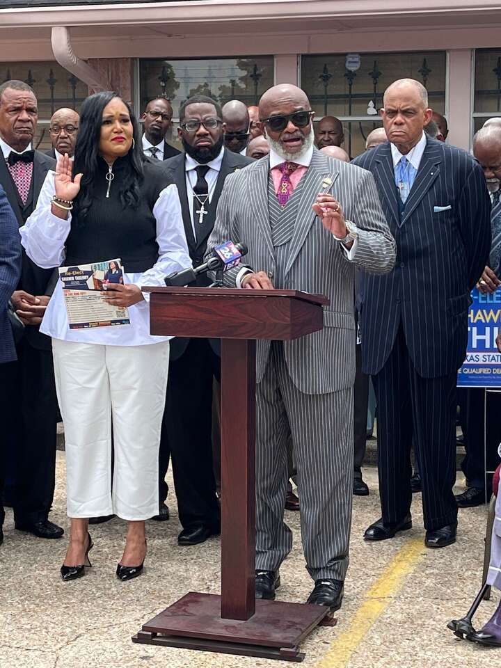 Hundreds of Texas pastors line up to support Rep. Shawn Thierry