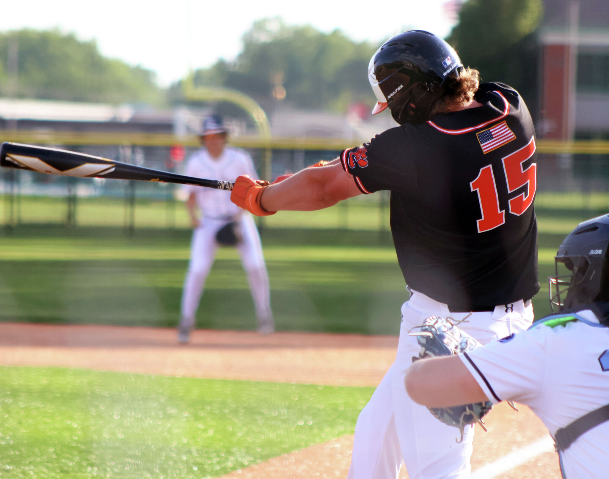 Alwardt's hit, Milburn's pitching get EHS closer to SWC crown