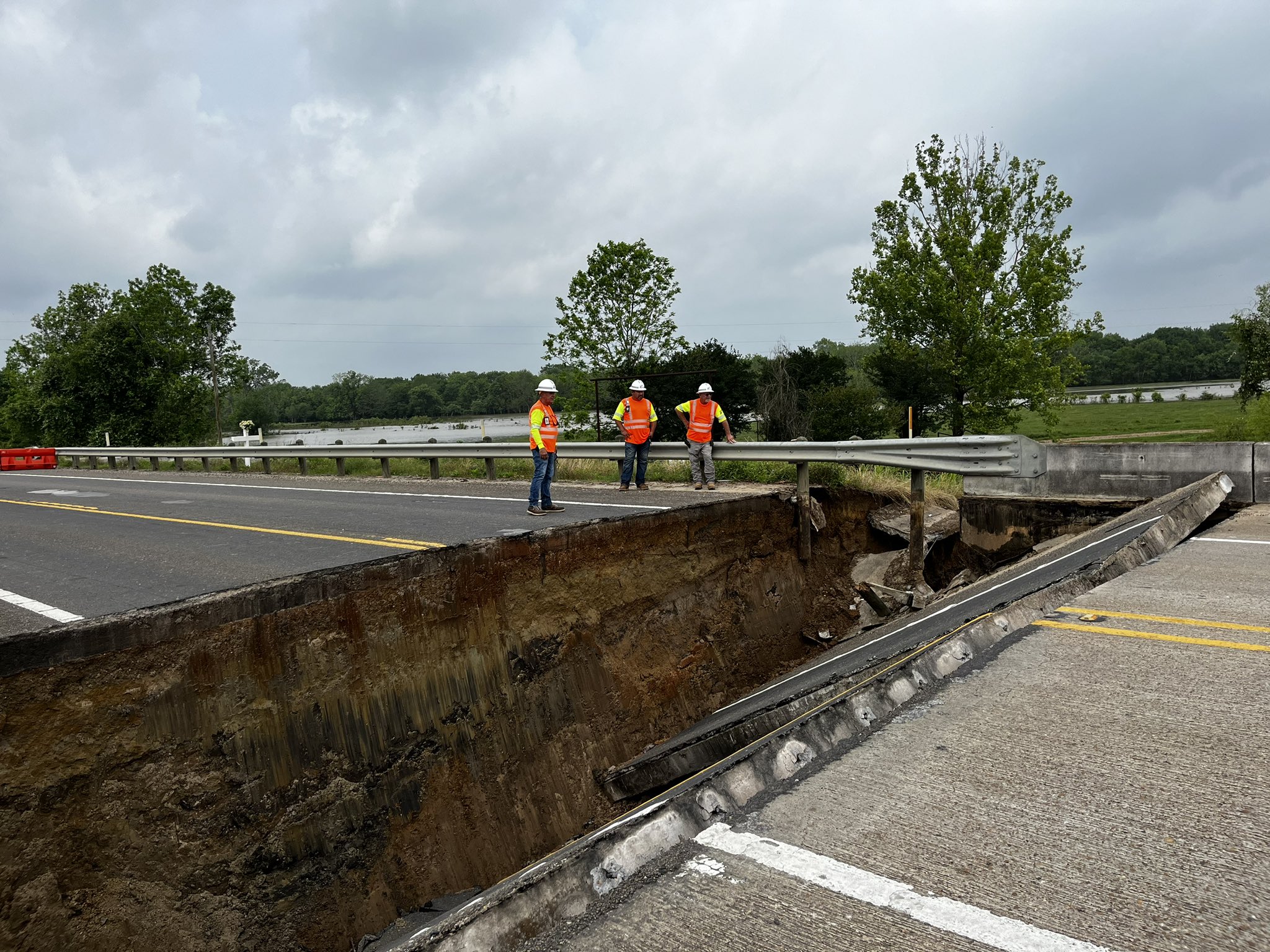 Texas bridge collapses after major flooding in Liberty County