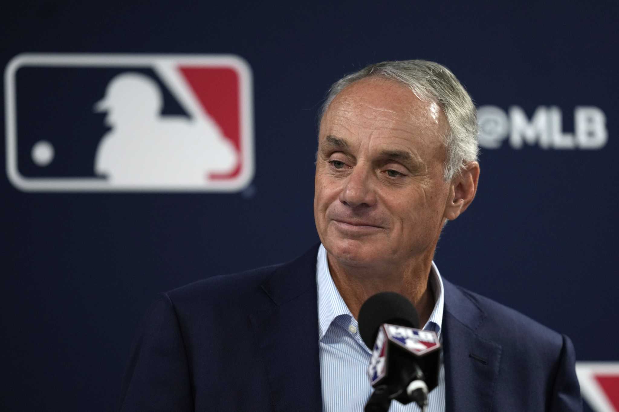 Manfred makes his weak pitch: Pay for MLB stadium, get A’s Fisherball