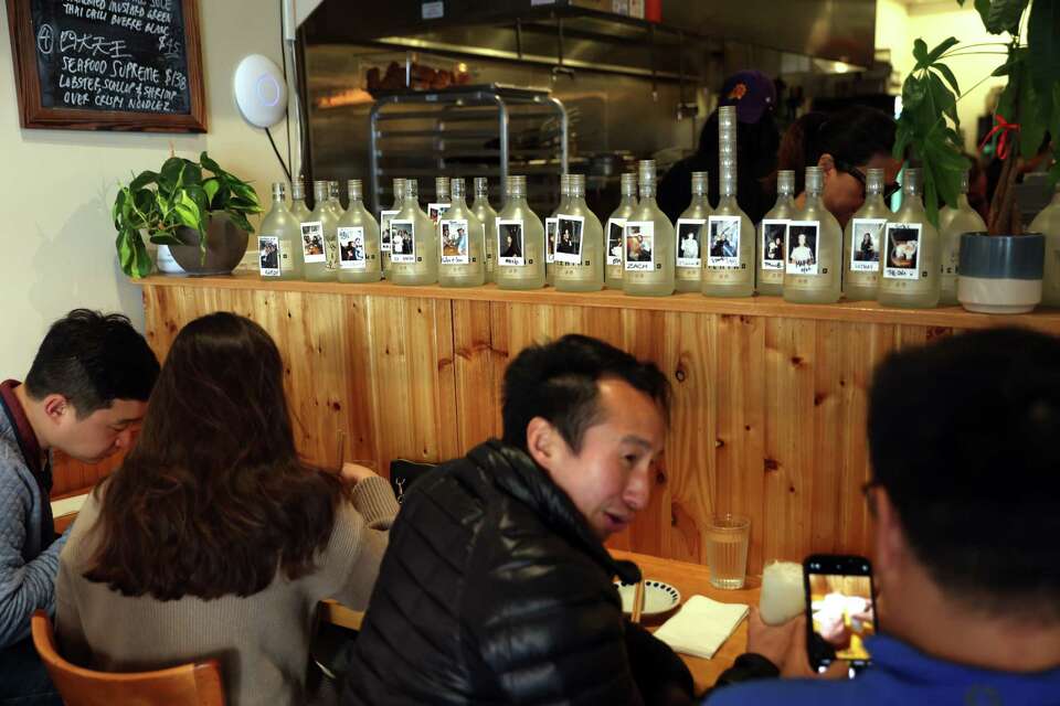 Four Kings in San Francisco is a rowdy good time