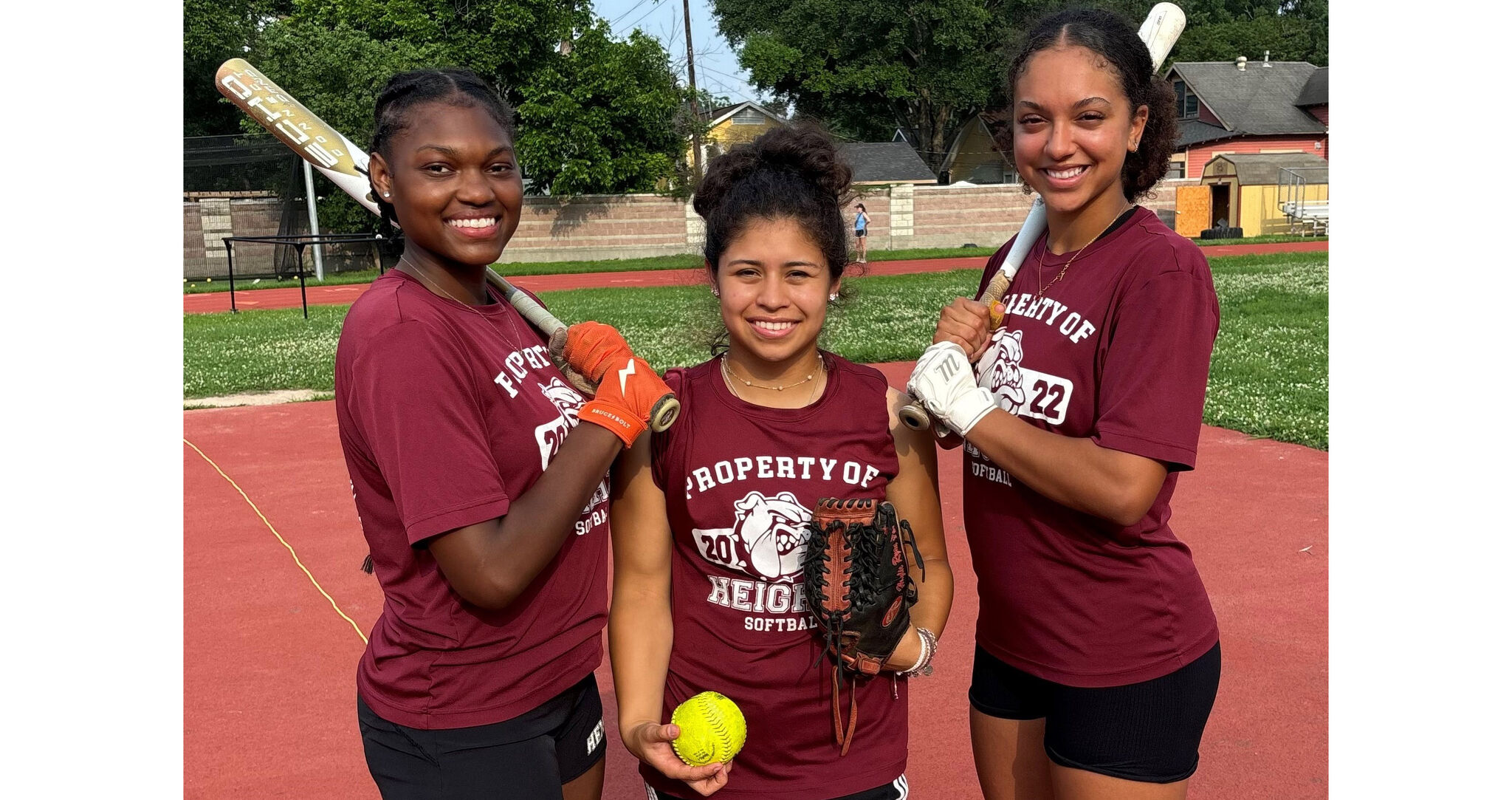 High school softball playoffs: Heights Bulldogs lean on veterans