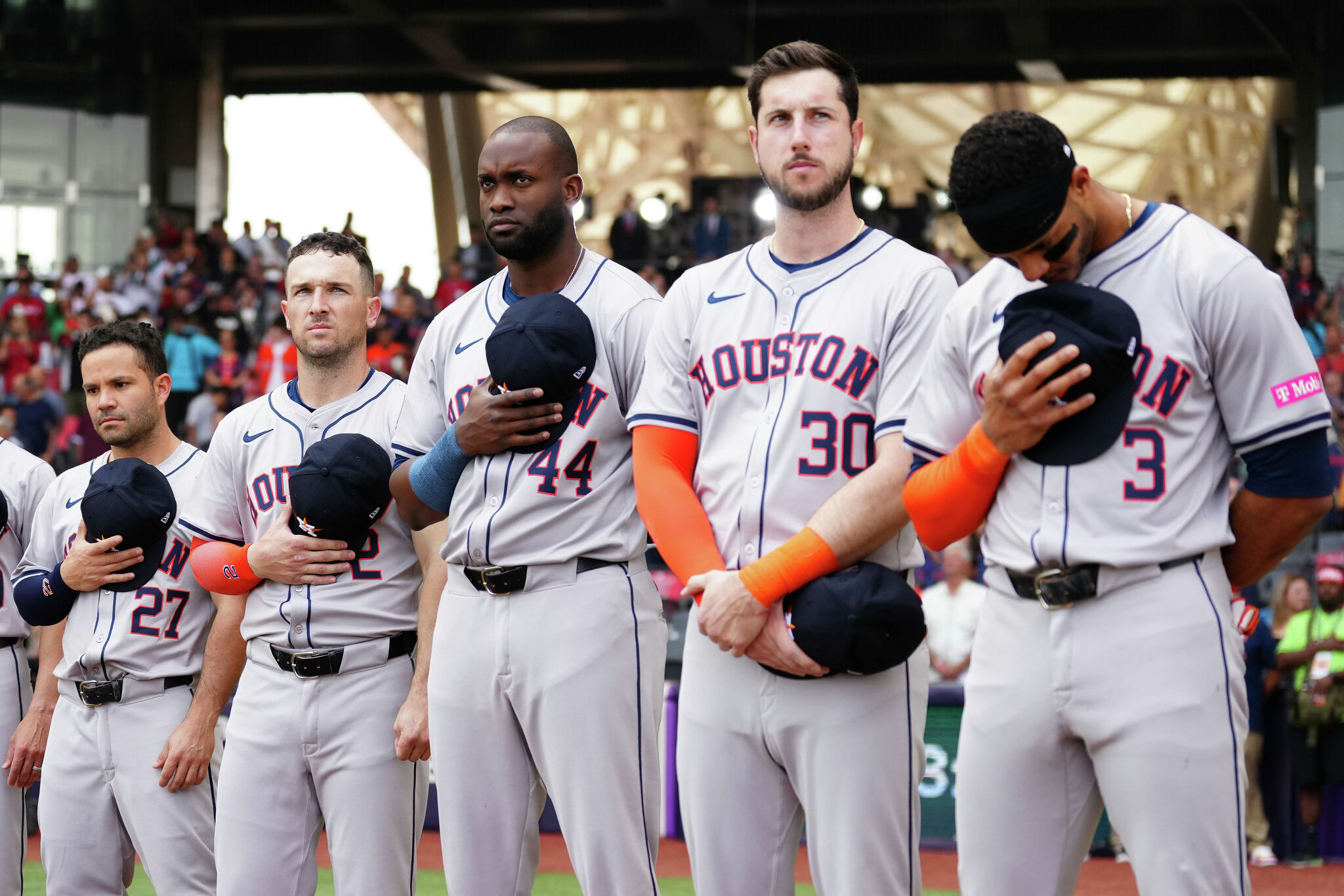 Kyle Tucker’s new workout? Carrying Astros’ stars on his back.