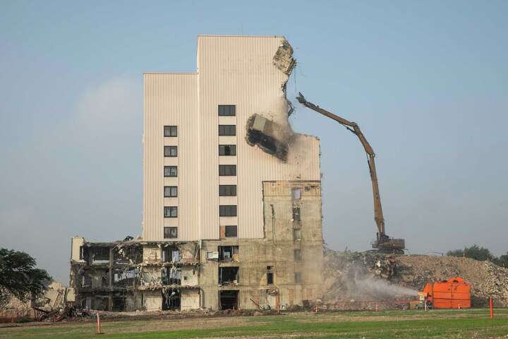 Razing of Wilford Hall Medical Center elicits memories, tears