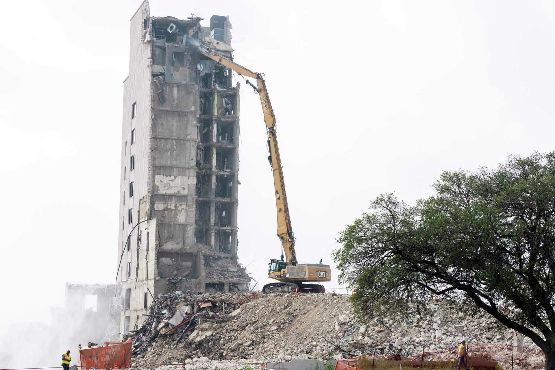 Razing of Wilford Hall Medical Center elicits memories, tears