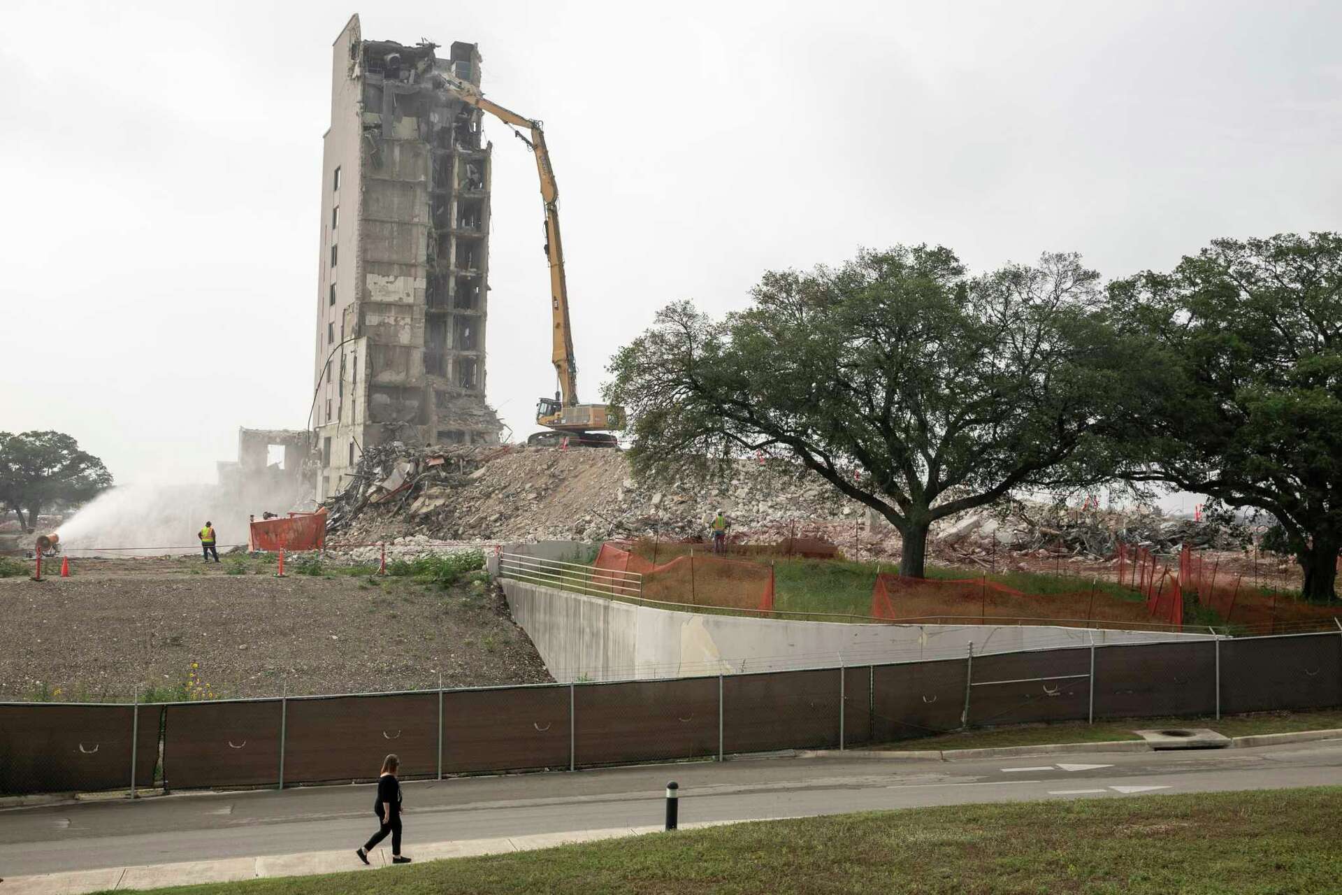 Razing of Wilford Hall Medical Center elicits memories, tears