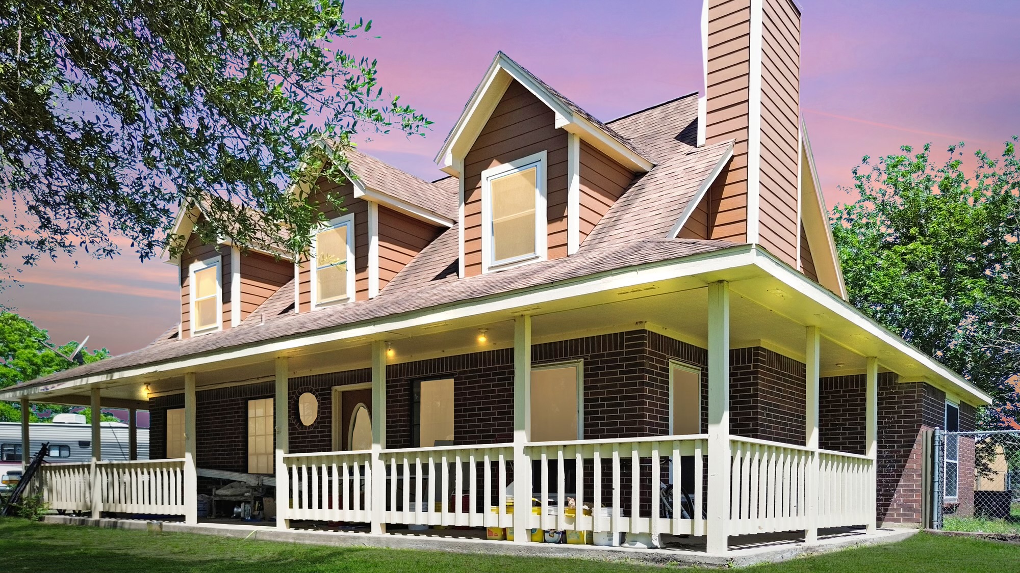 $1 million Rosenberg TX home comes with 12 acres, its own barn