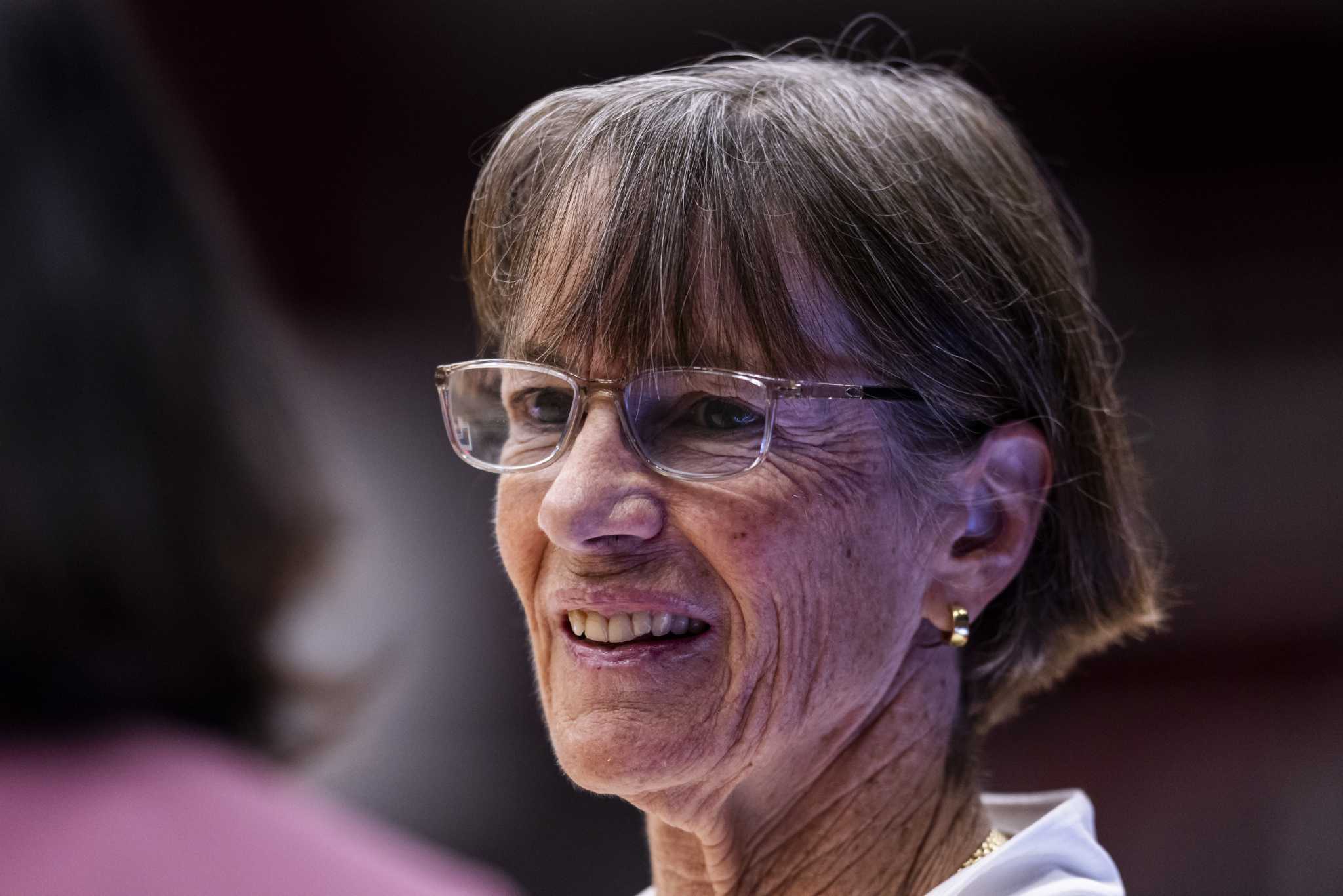 Stanford basketball will play on Tara VanDerveer Court at Maples