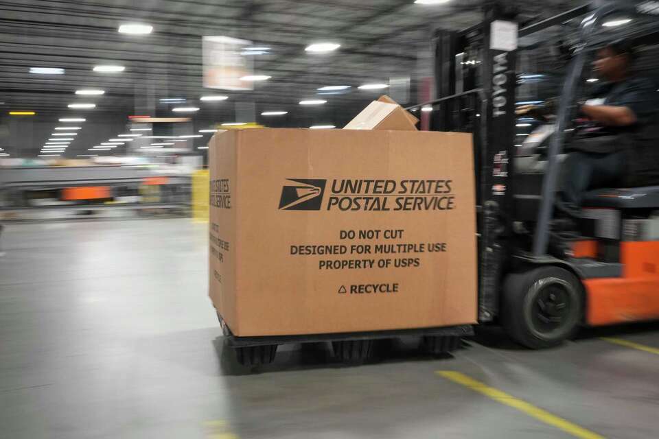 USPS officials provide updates on Missouri City facility