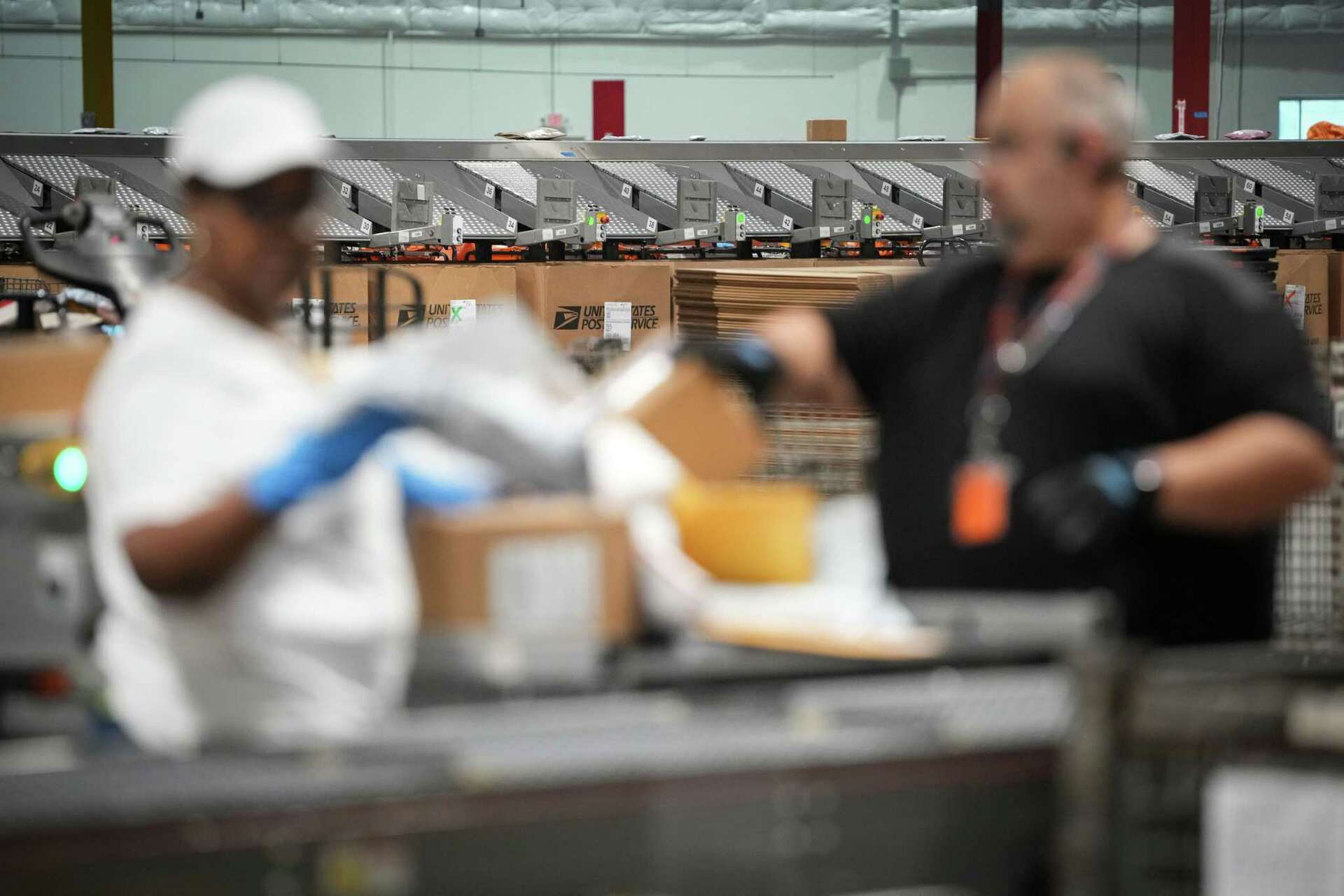 USPS officials provide updates on Missouri City facility