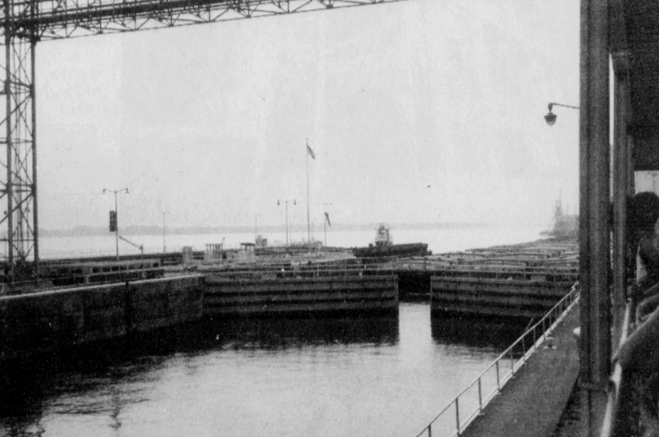 Capturing the last days of Alton Lock and Dam 26 in 1983