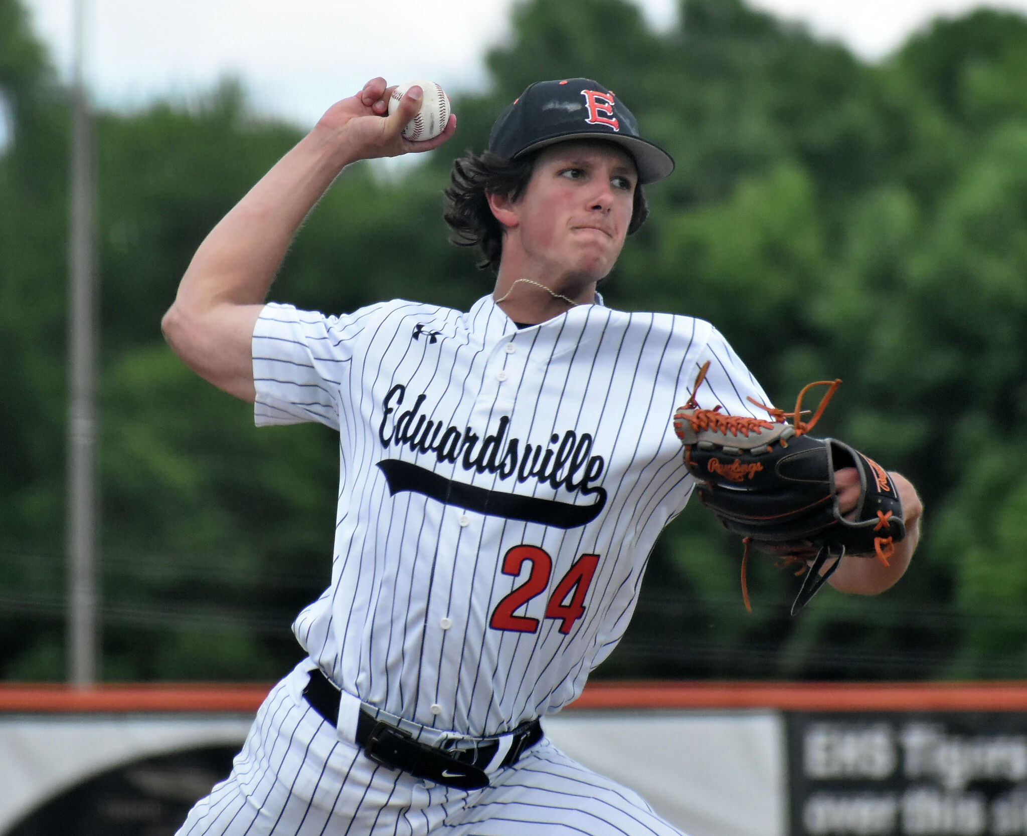 Three Edwardsville pitchers combine for three-hitter against Jersey