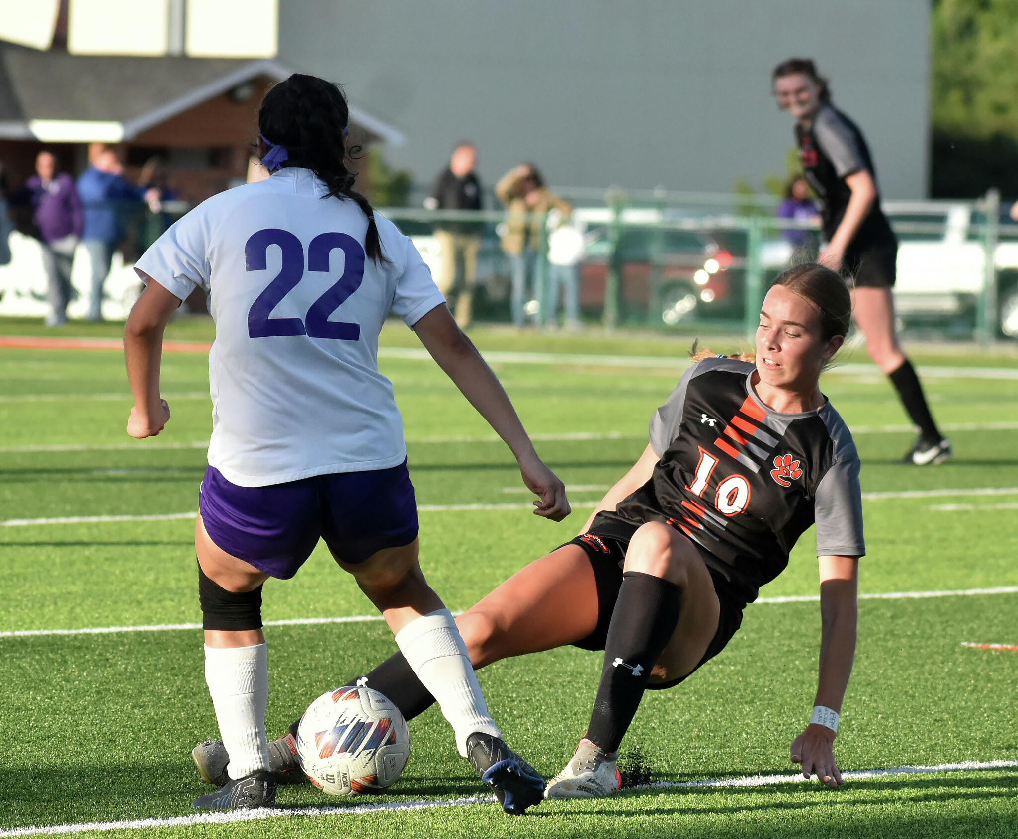 EHS soccer ends regular season with lopsided win