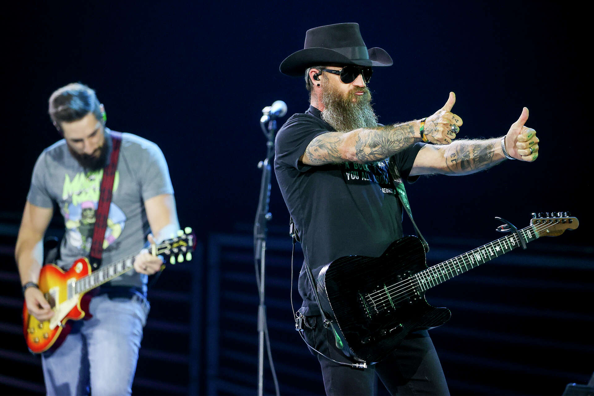 Review: Luke Combs hits San Antonio fans like a hurricane