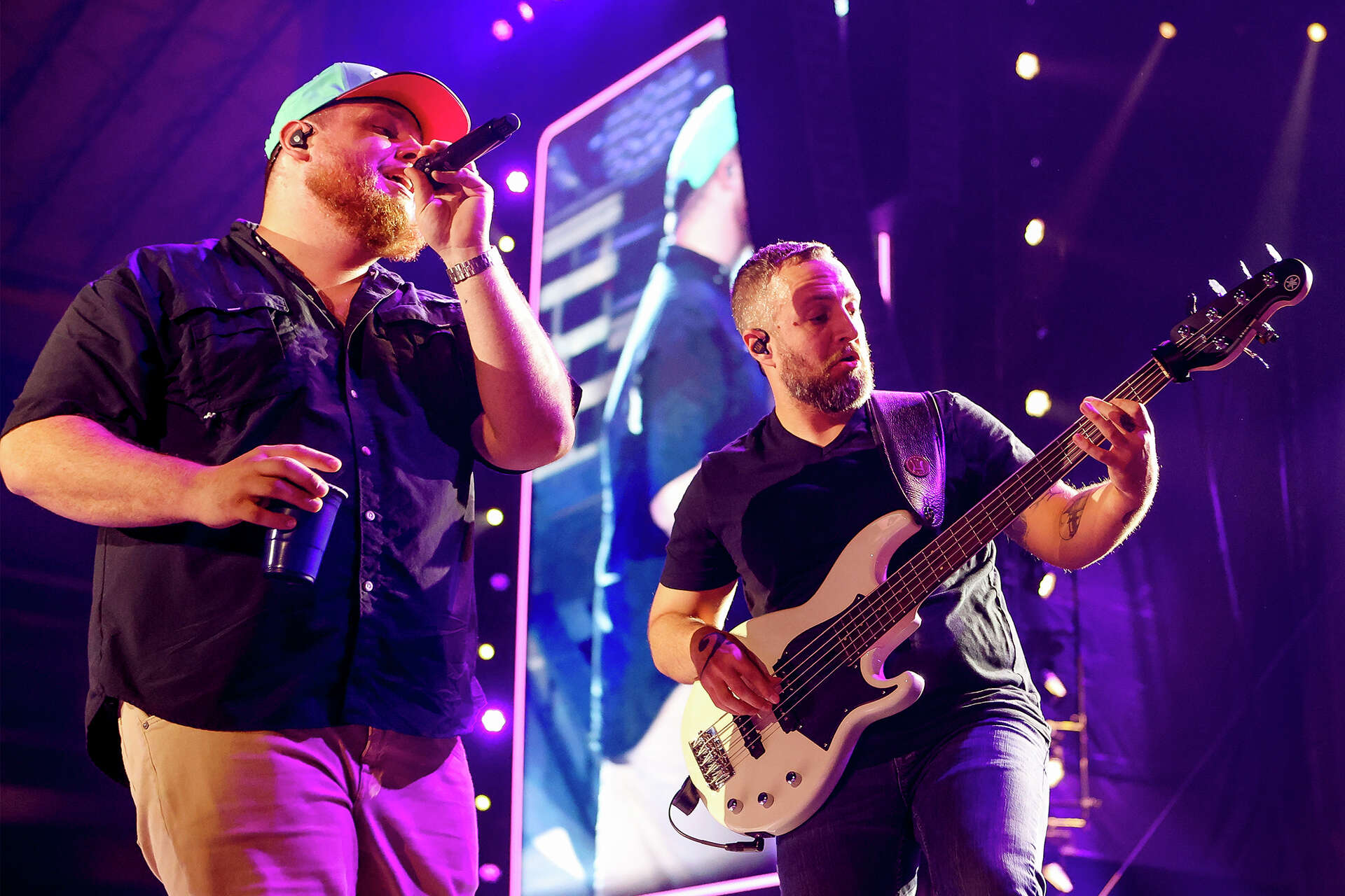 Review: Luke Combs hits San Antonio fans like a hurricane