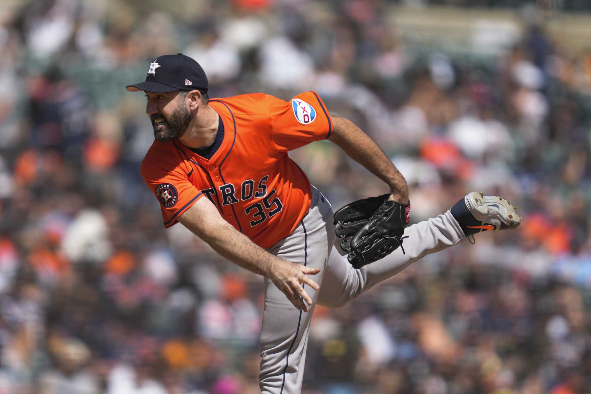 Houston Astros: Justin Verlander's gem, offense defeat Tigers