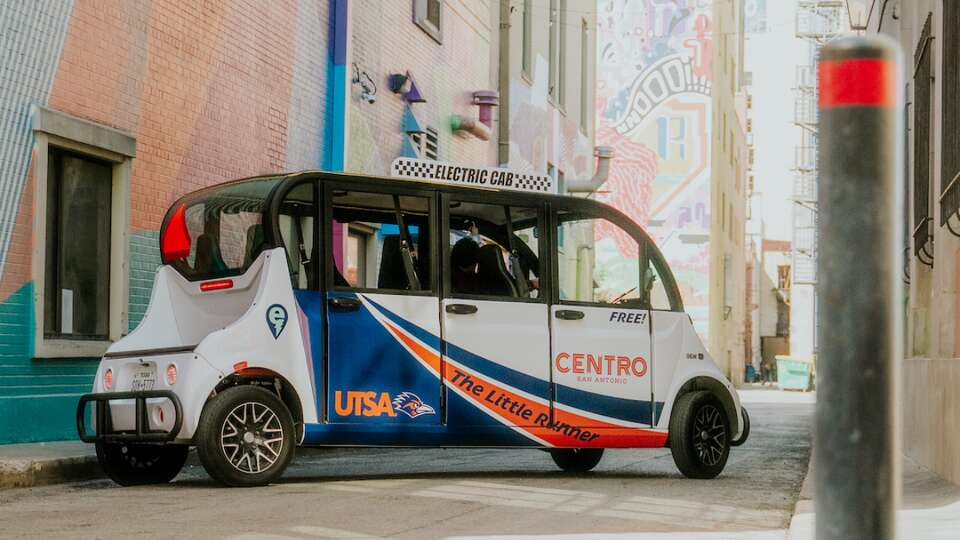 New free shuttle service for San Antonio