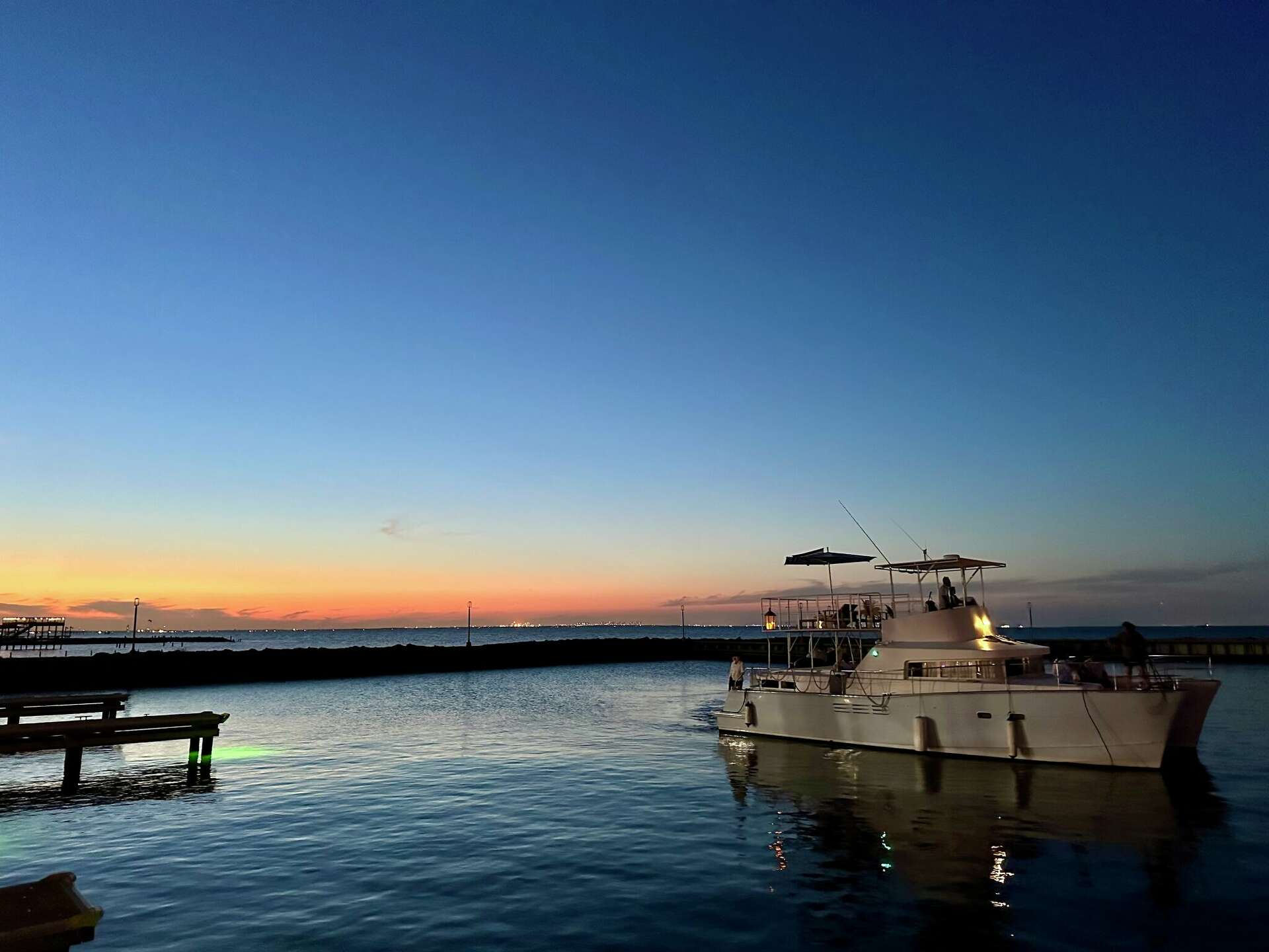 Pier 6 offers new sunset catamaran cruises in Galveston Bay