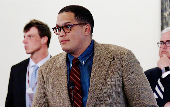 Bill banning 'captive audience' meetings awaits Illinois House action